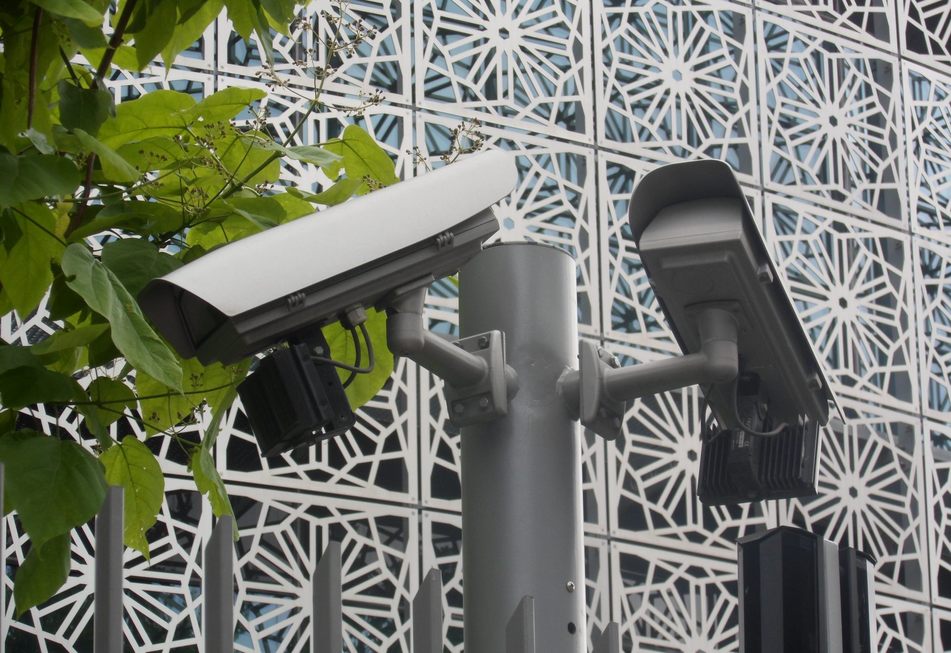 Lighting for Perimeter Protection - Raytec