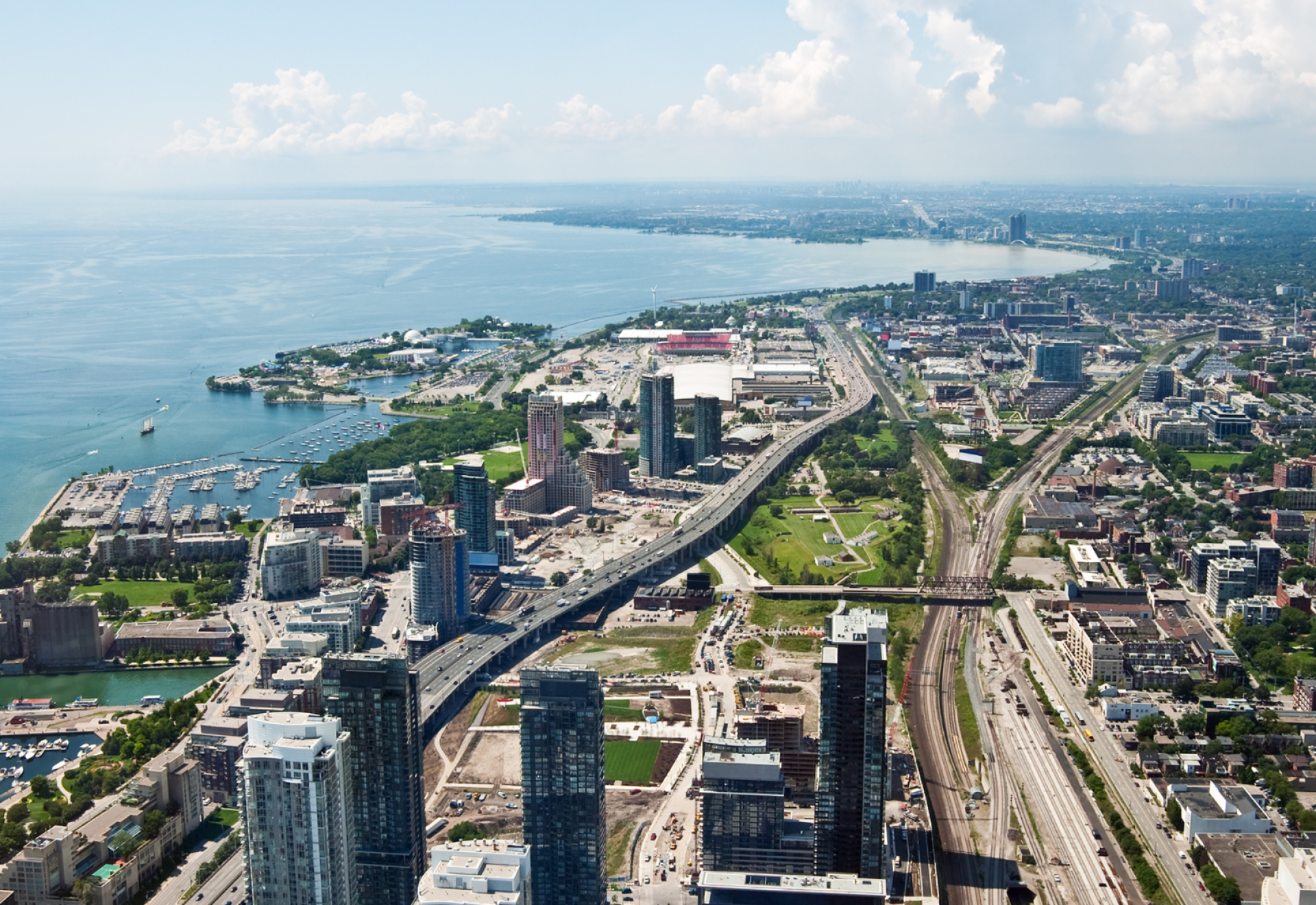 Raytec illuminates AI-powered curb mapping in Toronto